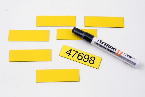 WE DELIVER LABELS FOR INDUSTRY